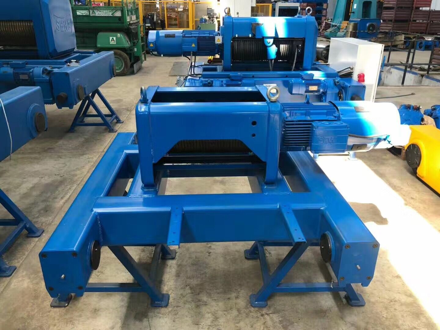 4/1 Rope Reeving Foot Mounted Hoist Fixed Type For Wire Rope Without ...